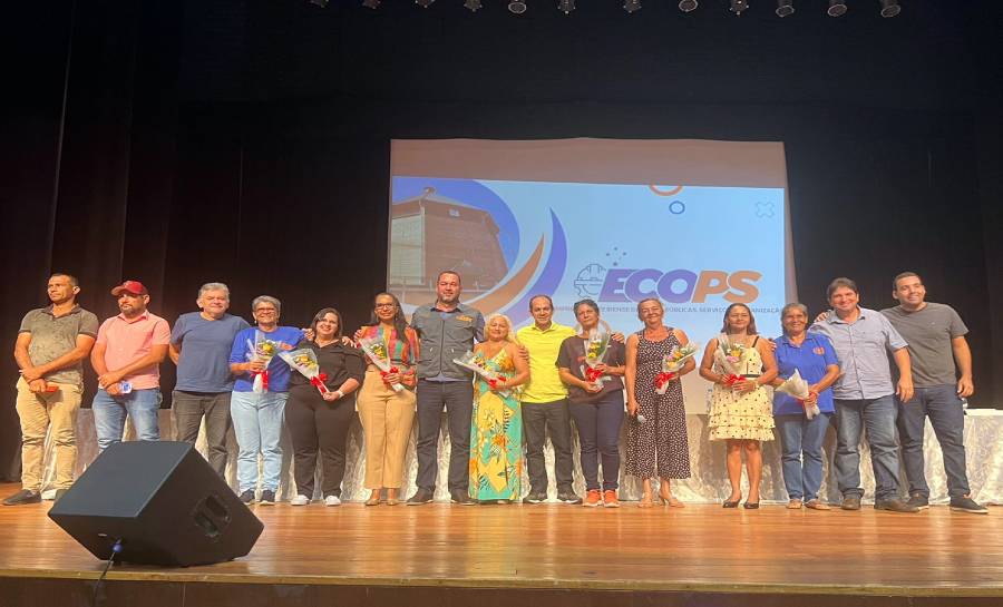 Ecops homenageia em solenidade no Teatro dos Náuas mais de 180 mulheres ...